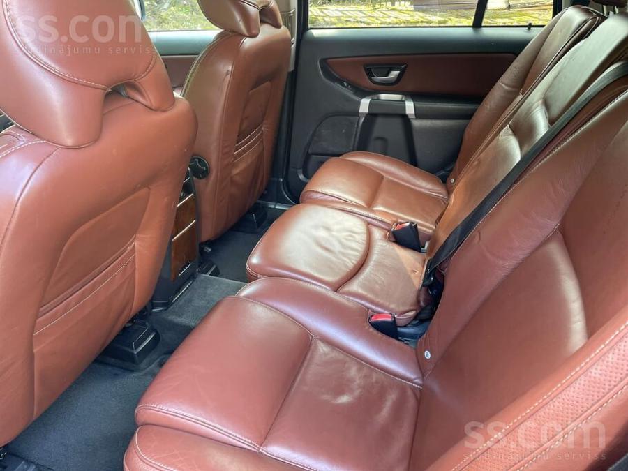 Pelēks Volvo XC90 2007 Rīga, ar dzinēja tilpumu 2.40 L un nobraukumu 280 tūkst. km par 6500 €, foto 15 vietnē AUTOMOTO.COM.LV