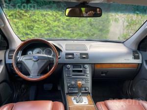 Pelēks Volvo XC90 2007 Rīga, ar dzinēja tilpumu 2.40 L un nobraukumu 280 tūkst. km par 6500 €, foto 17 vietnē AUTOMOTO.COM.LV