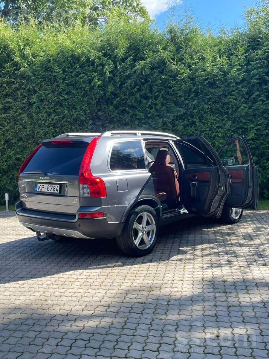 Pelēks Volvo XC90 2007 Rīga, ar dzinēja tilpumu 2.40 L un nobraukumu 280 tūkst. km par 6500 €, foto 19 vietnē AUTOMOTO.COM.LV