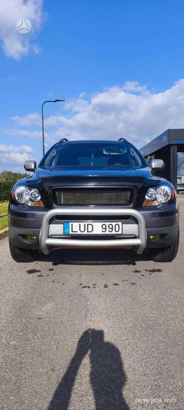 Grey Volvo XC90 2007 in Kaunas, with an engine capacity of 2.40 L and mileage of 433 thousand km for 7000 €, photo 1 on AUTOMOTO.COM.LV