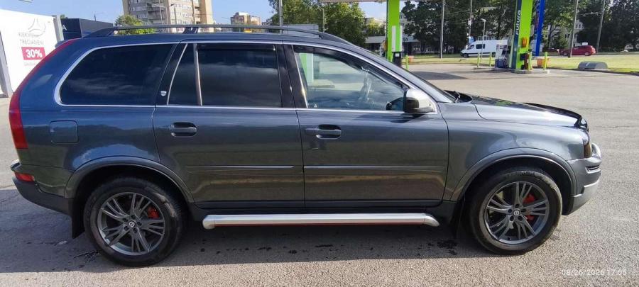 Pelēks Volvo XC90 2007 Kauņa, ar dzinēja tilpumu 2.40 L un nobraukumu 433 tūkst. km par 7000 €, foto 7 vietnē AUTOMOTO.COM.LV