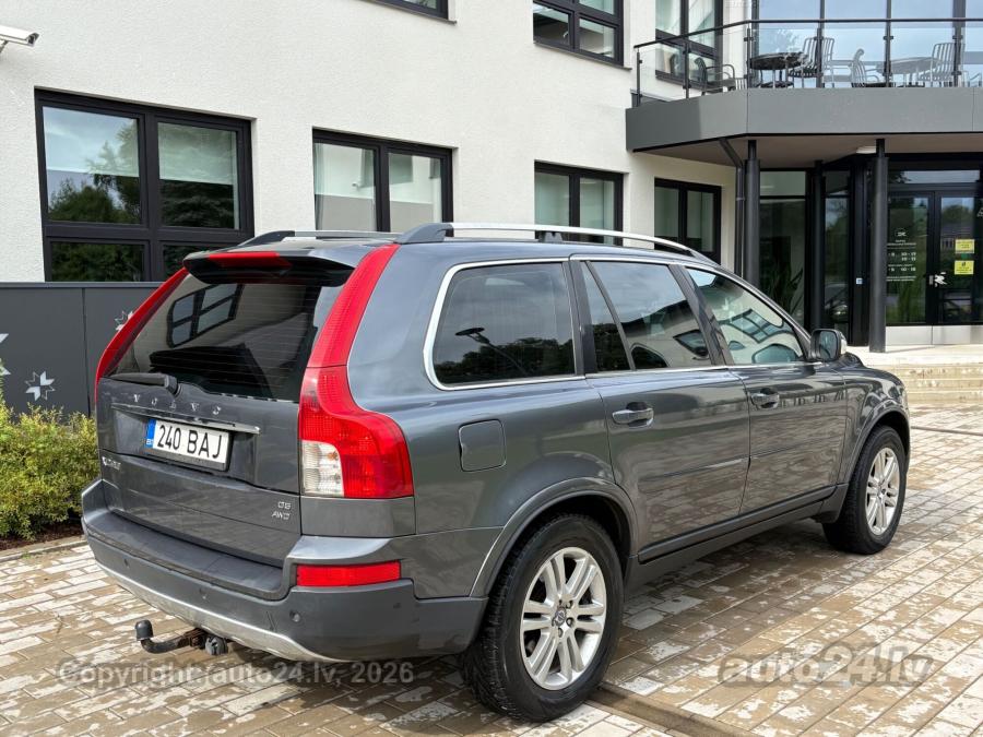 Pelēks Volvo XC90 2007 Rapla, ar dzinēja tilpumu 2.40 L un nobraukumu 264 tūkst. km par 6000 €, foto 7 vietnē AUTOMOTO.COM.LV
