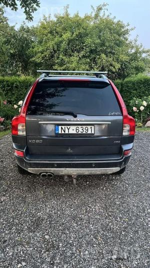 Grey Volvo XC90 2007 in Bauska, with an engine capacity of 2.40 L and mileage of 0 thousand km for 3998 €, photo 5 on AUTOMOTO.COM.LV
