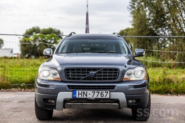 Volvo XC90 2007 Rīga vietnē Pelēks Volvo XC90 2007 Rīga, ar dzinēja tilpumu 2.40 L un nobraukumu 413 tūkst. km par 4990 €, foto 4 vietnē AUTOMOTO.COM.LV