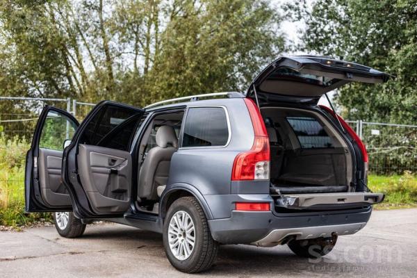 Volvo XC90 2007 Rīga vietnē Pelēks Volvo XC90 2007 Rīga, ar dzinēja tilpumu 2.40 L un nobraukumu 413 tūkst. km par 4990 €, foto 10 vietnē AUTOMOTO.COM.LV