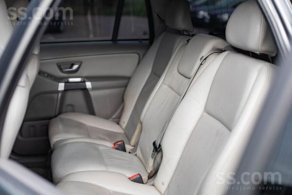 Volvo XC90 2007 Rīga vietnē Pelēks Volvo XC90 2007 Rīga, ar dzinēja tilpumu 2.40 L un nobraukumu 413 tūkst. km par 4990 €, foto 11 vietnē AUTOMOTO.COM.LV