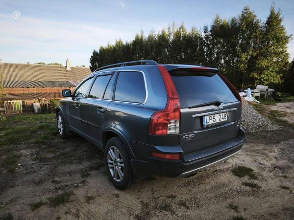 Pelēks Volvo XC90 2007 Viļņa, ar dzinēja tilpumu 2.40 L un nobraukumu 287 tūkst. km par 4200 €, foto 4 vietnē AUTOMOTO.COM.LV