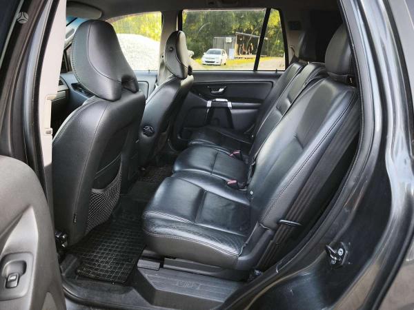 Pelēks Volvo XC90 2007 Viļņa, ar dzinēja tilpumu 2.40 L un nobraukumu 287 tūkst. km par 4200 €, foto 6 vietnē AUTOMOTO.COM.LV