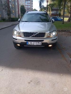 Grey Volvo XC90 2007 in Siauliai, with an engine capacity of 2.40 L and mileage of 297 thousand km for 6800 €, photo 5 on AUTOMOTO.COM.LV