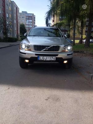Grey Volvo XC90 2007 in Siauliai, with an engine capacity of 2.40 L and mileage of 297 thousand km for 6800 €, photo 7 on AUTOMOTO.COM.LV