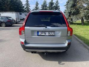 Grey Volvo XC90 2007 in Siauliai, with an engine capacity of 2.40 L and mileage of 298 thousand km for 6199 €, photo 4 on AUTOMOTO.COM.LV