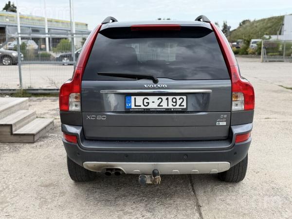 Volvo XC90 2007 Rīga vietnē Pelēks Volvo XC90 2007 Rīga, ar dzinēja tilpumu 2.40 L un nobraukumu 465 tūkst. km par 3790 €, foto 9 vietnē AUTOMOTO.COM.LV