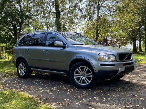 Volvo XC90 2007 in Riga on AUTOMOTO.COM.LV Grey Volvo XC90 2007 in Riga, with an engine capacity of 2.40 L and mileage of 297 thousand km for 5550 €, photo 6 on AUTOMOTO.COM.LV