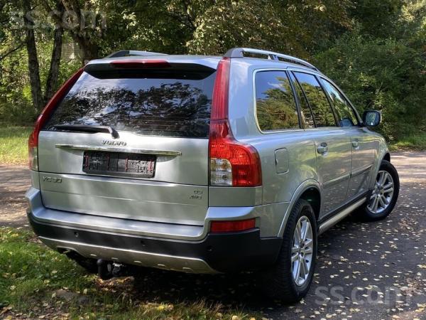 Volvo XC90 2007 Rīga vietnē Pelēks Volvo XC90 2007 Rīga, ar dzinēja tilpumu 2.40 L un nobraukumu 297 tūkst. km par 5350 €, foto 11 vietnē AUTOMOTO.COM.LV