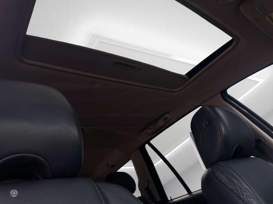 Grey Volvo XC90 2007 in Vilnius, with an engine capacity of 3.20 L and mileage of 343 thousand km for 6499 €, photo 10 on AUTOMOTO.COM.LV