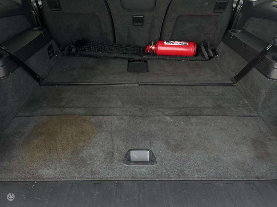 Grey Volvo XC90 2007 in Vilnius, with an engine capacity of 3.20 L and mileage of 343 thousand km for 6499 €, photo 12 on AUTOMOTO.COM.LV