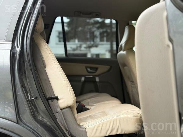 Grey Volvo XC90 2007 in Jurmala, with an engine capacity of 2.40 L and mileage of 390 thousand km for 5250 €, photo 9 on AUTOMOTO.COM.LV