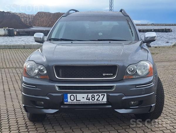 Volvo XC90 2007 Rīga vietnē Pelēks Volvo XC90 2007 Rīga, ar dzinēja tilpumu 2.40 L un nobraukumu 297 tūkst. km par 3800 €, foto 1 vietnē AUTOMOTO.COM.LV