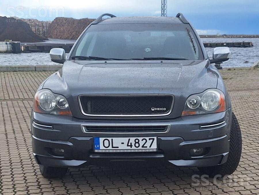 Pelēks Volvo XC90 2007 Rīga, ar dzinēja tilpumu 2.40 L un nobraukumu 297 tūkst. km par 3800 €, foto 1 vietnē AUTOMOTO.COM.LV