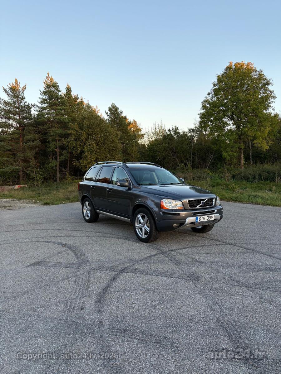Grey Volvo XC90 2007 in Tallinn, with an engine capacity of 2.40 L and mileage of 388 thousand km for 8750 €, photo 3 on AUTOMOTO.COM.LV