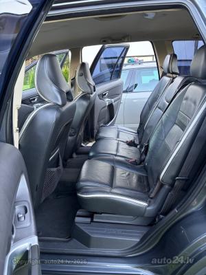 Grey Volvo XC90 2007 in Tallinn, with an engine capacity of 2.40 L and mileage of 388 thousand km for 8750 €, photo 12 on AUTOMOTO.COM.LV