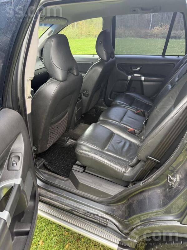 Volvo XC90 2007 Valmiera vietnē Pelēks Volvo XC90 2007 Valmiera, ar dzinēja tilpumu 2.40 L un nobraukumu 352 tūkst. km par 4950 €, foto 8 vietnē AUTOMOTO.COM.LV