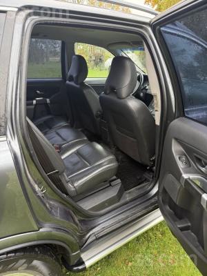 Pelēks Volvo XC90 2007 Valmiera, ar dzinēja tilpumu 2.40 L un nobraukumu 352 tūkst. km par 4950 €, foto 10 vietnē AUTOMOTO.COM.LV