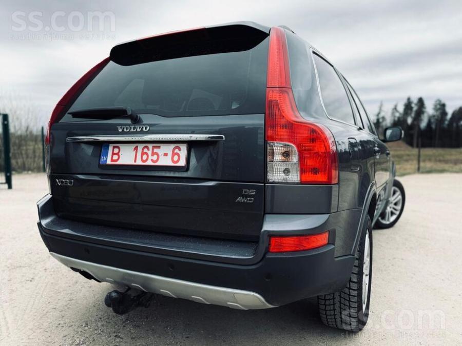 Pelēks Volvo XC90 2008 Cēsis, ar dzinēja tilpumu 2.40 L un nobraukumu 0 tūkst. km par 5990 €, foto 5 vietnē AUTOMOTO.COM.LV