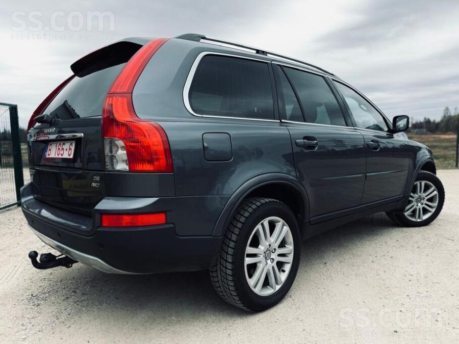 Pelēks Volvo XC90 2008 Cēsis, ar dzinēja tilpumu 2.40 L un nobraukumu 0 tūkst. km par 5990 €, foto 6 vietnē AUTOMOTO.COM.LV