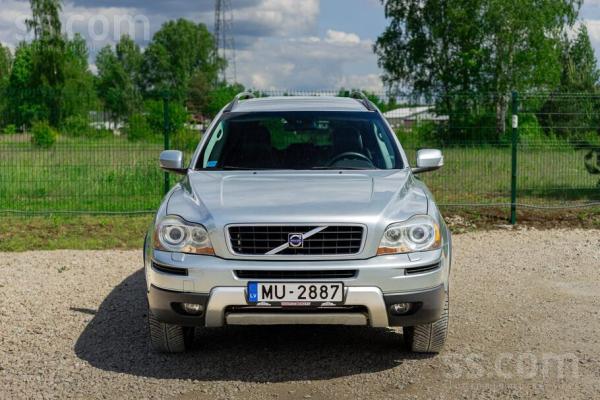 Grey Volvo XC90 2008 in Riga, with an engine capacity of 2.40 L and mileage of 0 thousand km for 7300 €, photo 2 on AUTOMOTO.COM.LV
