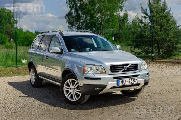 Grey Volvo XC90 2008 in Riga, with an engine capacity of 2.40 L and mileage of 0 thousand km for 7300 €, photo 3 on AUTOMOTO.COM.LV