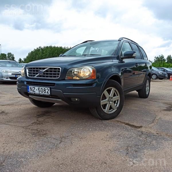 Pelēks Volvo XC90 2008 Daugavpils, ar dzinēja tilpumu 2.40 L un nobraukumu 0 tūkst. km par 23500 €, foto 2 vietnē AUTOMOTO.COM.LV