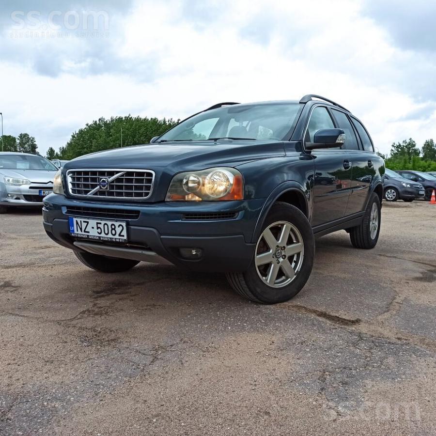 Pelēks Volvo XC90 2008 Daugavpils, ar dzinēja tilpumu 2.40 L un nobraukumu 0 tūkst. km par 23500 €, foto 2 vietnē AUTOMOTO.COM.LV