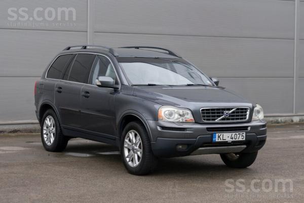 Pelēks Volvo XC90 2008 Rīga, ar dzinēja tilpumu 2.40 L un nobraukumu 0 tūkst. km par 4990 €, foto 3 vietnē AUTOMOTO.COM.LV