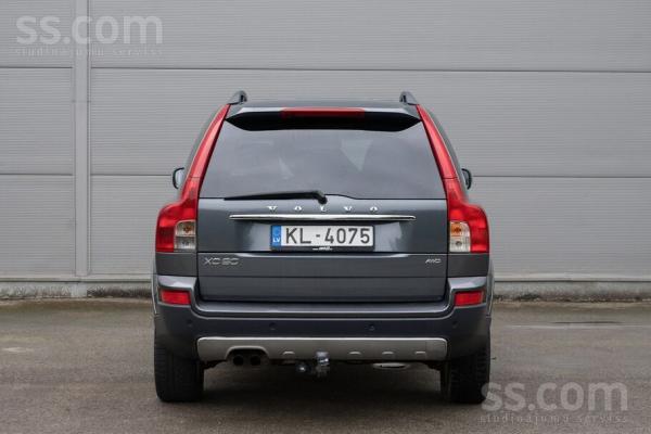 Pelēks Volvo XC90 2008 Rīga, ar dzinēja tilpumu 2.40 L un nobraukumu 0 tūkst. km par 4990 €, foto 5 vietnē AUTOMOTO.COM.LV