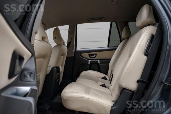 Pelēks Volvo XC90 2008 Rīga, ar dzinēja tilpumu 2.40 L un nobraukumu 0 tūkst. km par 4990 €, foto 9 vietnē AUTOMOTO.COM.LV
