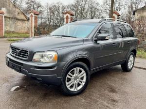 Grey Volvo XC90 2008 in Vilnius, with an engine capacity of 2.40 L and mileage of 298 thousand km for 5200 €, photo 2 on AUTOMOTO.COM.LV