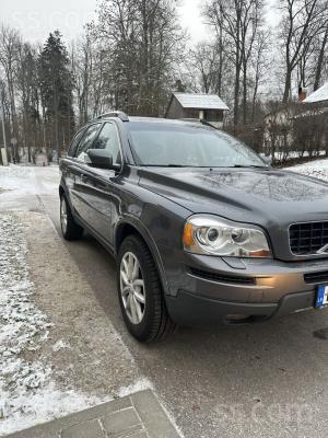 Grey Volvo XC90 2008 in Aluksne, with an engine capacity of 2.40 L and mileage of 319 thousand km for 5100 €, photo  on AUTOMOTO.COM.LV
