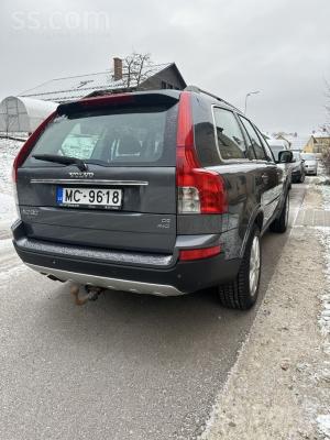 Grey Volvo XC90 2008 in Aluksne, with an engine capacity of 2.40 L and mileage of 319 thousand km for 5100 €, photo 5 on AUTOMOTO.COM.LV