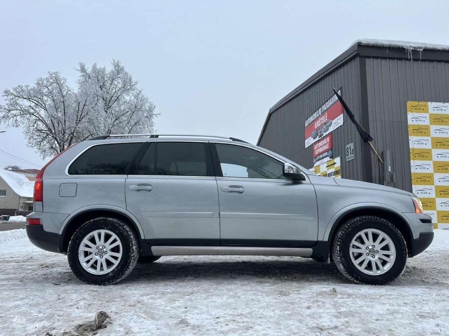 Pelēks Volvo XC90 2008 Šauļi, ar dzinēja tilpumu 2.40 L un nobraukumu 279 tūkst. km par 6850 €, foto 8 vietnē AUTOMOTO.COM.LV