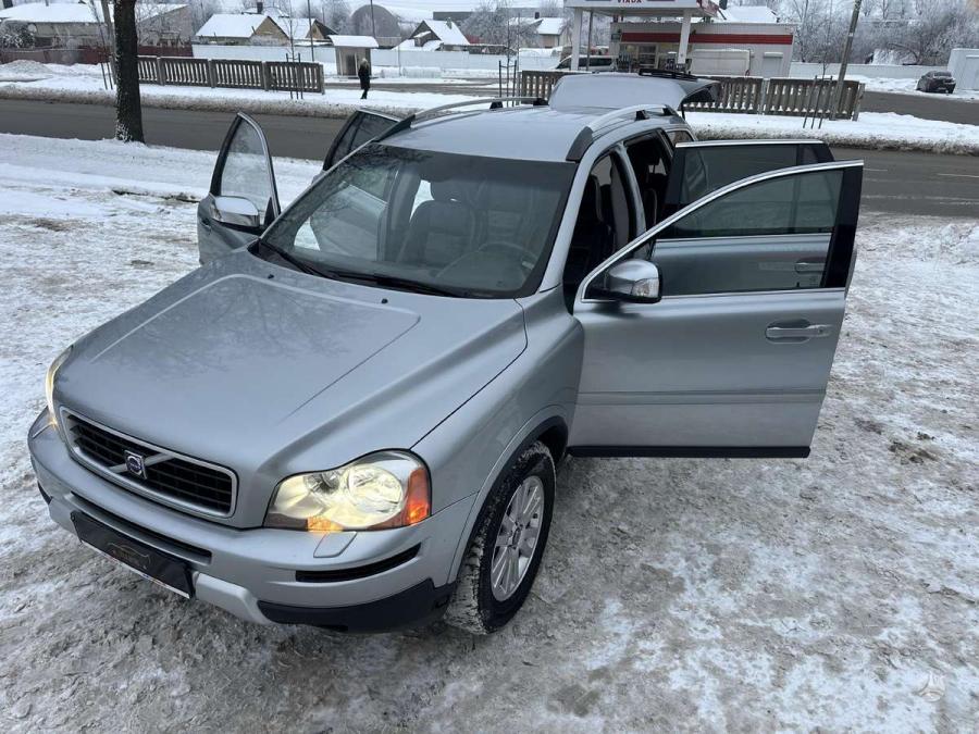 Pelēks Volvo XC90 2008 Šauļi, ar dzinēja tilpumu 2.40 L un nobraukumu 279 tūkst. km par 6850 €, foto 12 vietnē AUTOMOTO.COM.LV