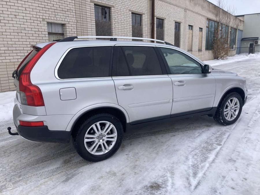 Серый Вольво ХС90 2008 в Мариямполе, объемом двигателя 2.40 л и пробегом 268 тыс. км за 5299 €, фото 8 на AUTOMOTO.COM.LV