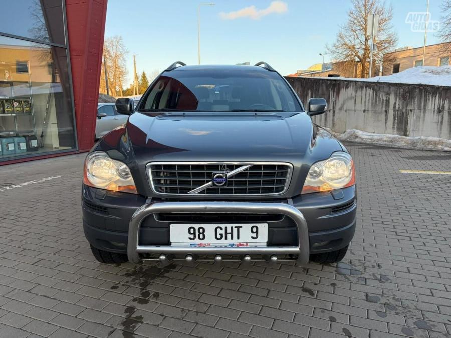 Grey Volvo XC90 2008 in Utena, with an engine capacity of 2.40 L and mileage of 344 thousand km for 6550 €, photo 2 on AUTOMOTO.COM.LV