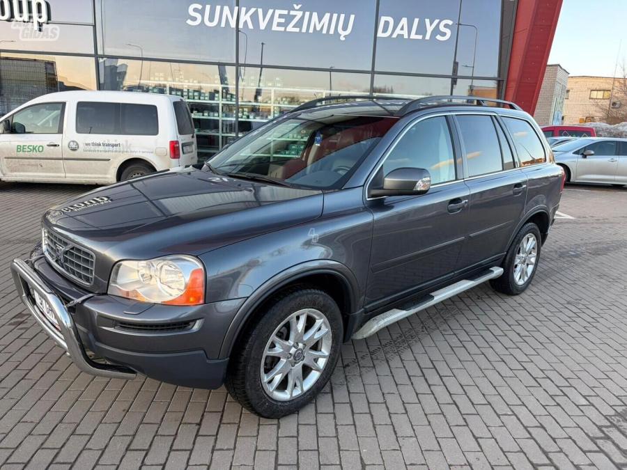 Grey Volvo XC90 2008 in Utena, with an engine capacity of 2.40 L and mileage of 344 thousand km for 6550 €, photo 3 on AUTOMOTO.COM.LV