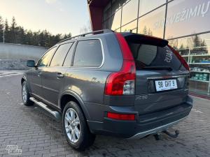 Grey Volvo XC90 2008 in Utena, with an engine capacity of 2.40 L and mileage of 344 thousand km for 6550 €, photo 5 on AUTOMOTO.COM.LV