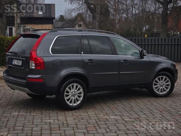 Pelēks Volvo XC90 2008 Rīga, ar dzinēja tilpumu 2.40 L un nobraukumu 0 tūkst. km par 7950 €, foto 5 vietnē AUTOMOTO.COM.LV