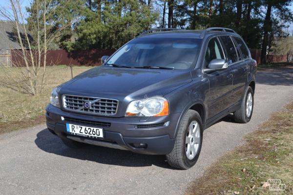 Grey Volvo XC90 2008 in Vilnius, with an engine capacity of 2.40 L and mileage of 322 thousand km for 3950 €, photo 1 on AUTOMOTO.COM.LV