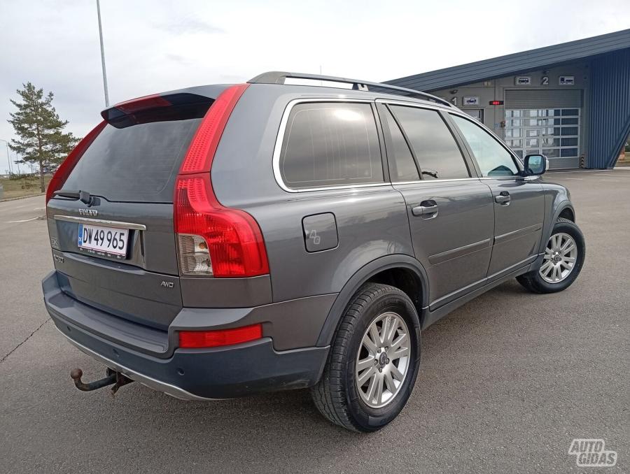 Grey Volvo XC90 2008 in Vilnius, with an engine capacity of 2.40 L and mileage of 329 thousand km for 6200 €, photo 6 on AUTOMOTO.COM.LV