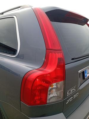 Grey Volvo XC90 2008 in Vilnius, with an engine capacity of 2.40 L and mileage of 329 thousand km for 6200 €, photo 13 on AUTOMOTO.COM.LV