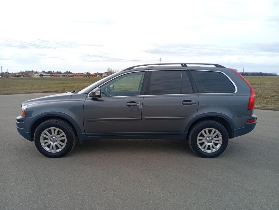 Grey Volvo XC90 2008 in Vilnius, with an engine capacity of 2.40 L and mileage of 329 thousand km for 6200 €, photo 16 on AUTOMOTO.COM.LV